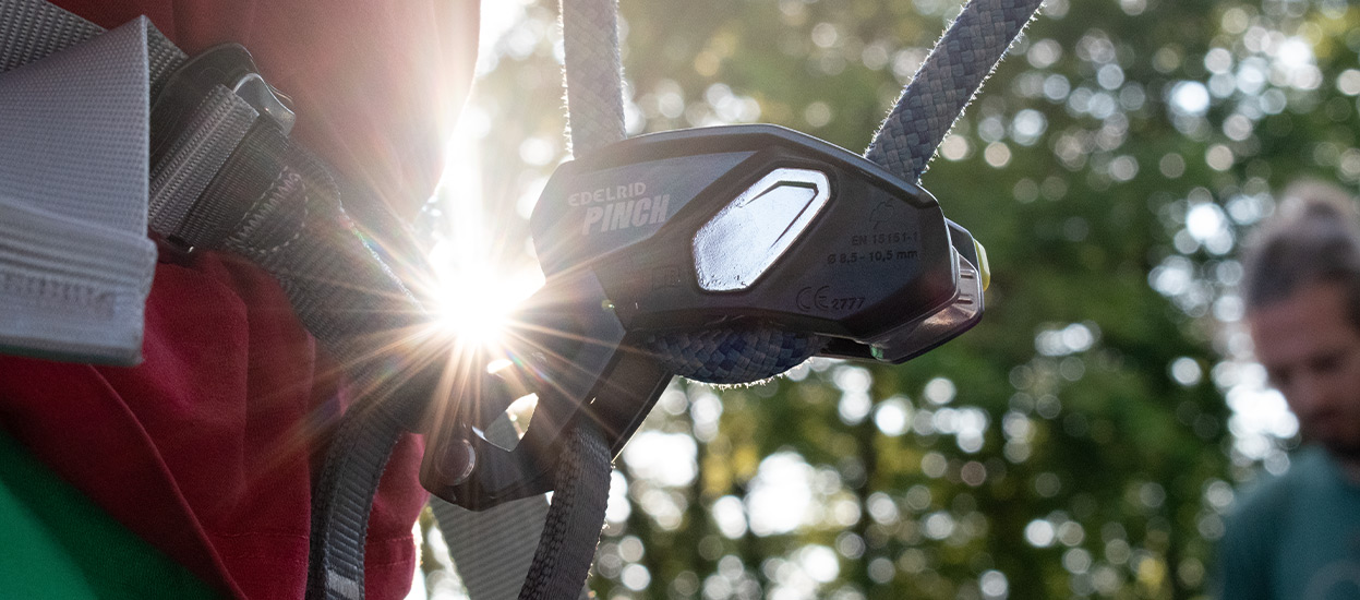 Im Test: Das Pinch Sicherungsgerät von Edelrid | Bergzeit Magazin