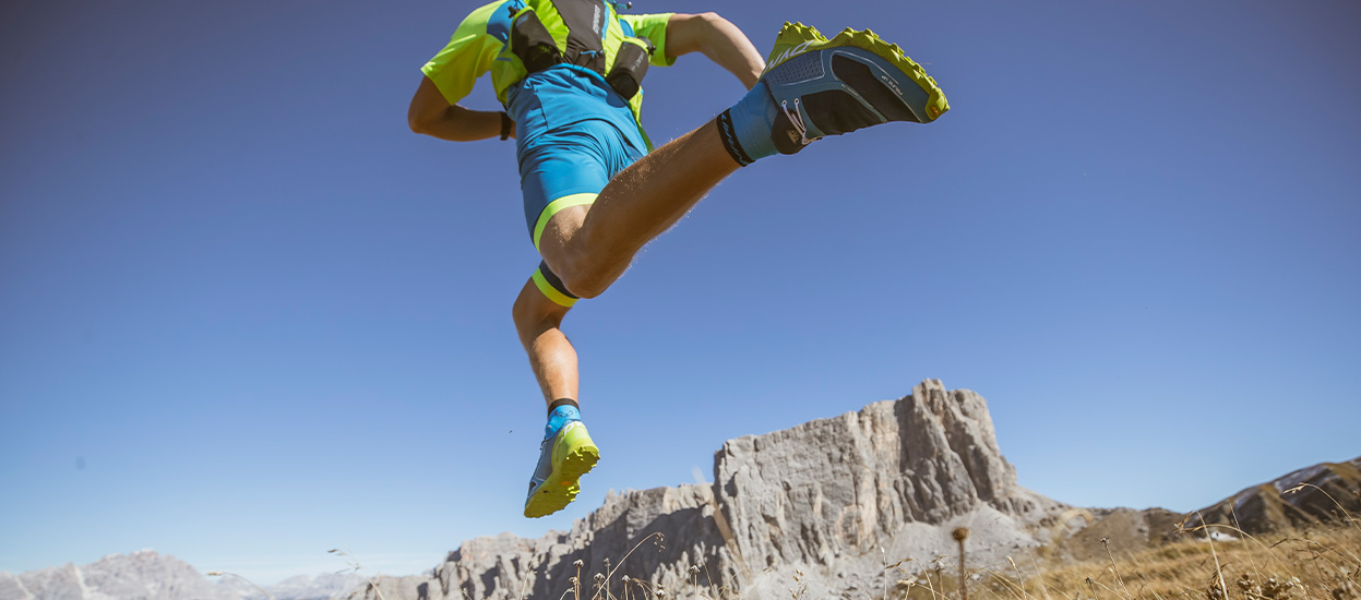 Gore-Tex Surround Schuh: entwickelt für Sonne & Regen | Bergzeit Magazin